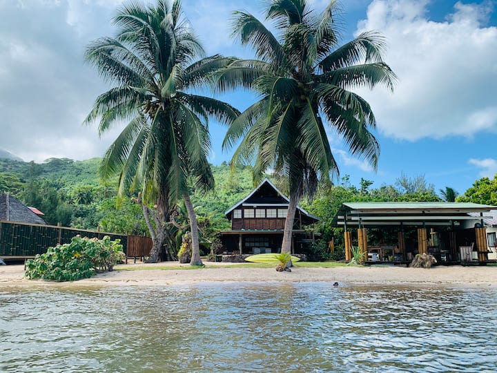 The Twin Coconut House - French Polynesia