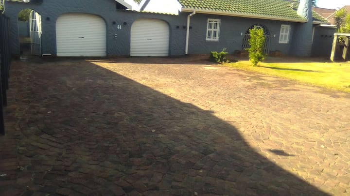 Comfortable Stay In Vanderbijlpark Close To Vut - Sasolburg