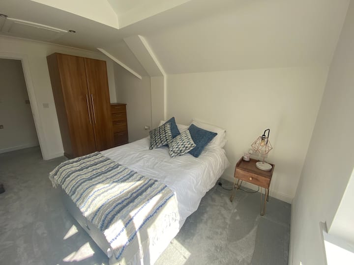 Dbl Room, Private Own Bathroom, Close To Centre - Sandbanks