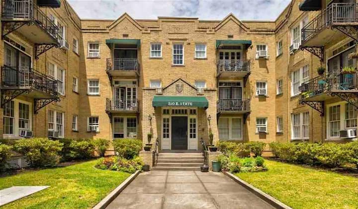 The Sutherlands On Oglethorpe Square - Savannah, GA