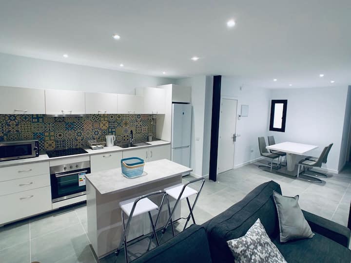 Elegante Y Cómodo Apartamento En La Capital - Santa Cruz de Tenerife