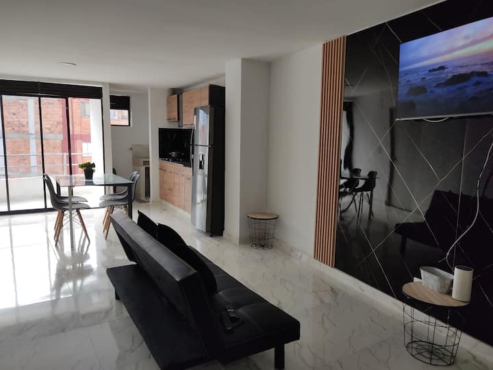 Hermoso E Iluminado Apartamento. - Itagüí