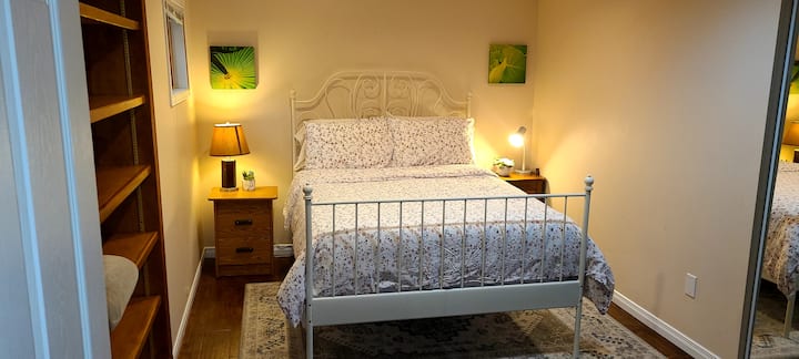 Spacious And Bright Unit With Natural Light. - Pickering