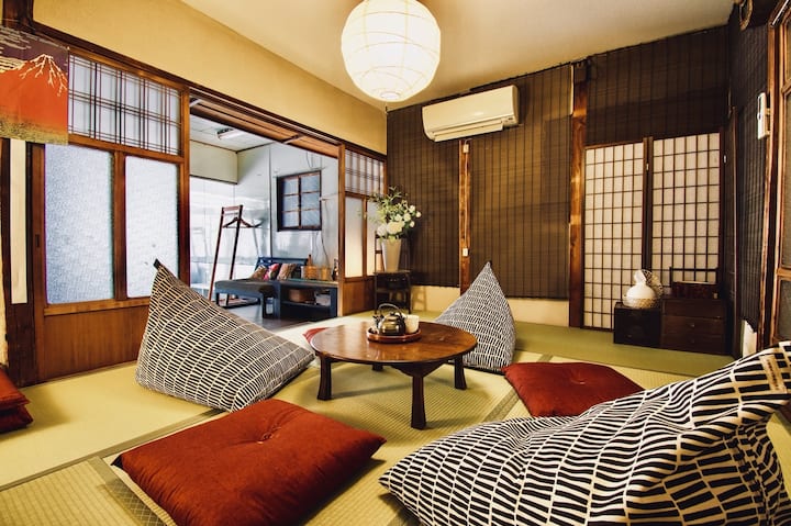 Japanese Traditional House Namba!dotonbori 難波家 - Umeda