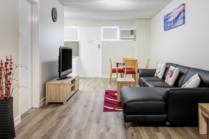 Celina's Ocean View Studio - Fremantle