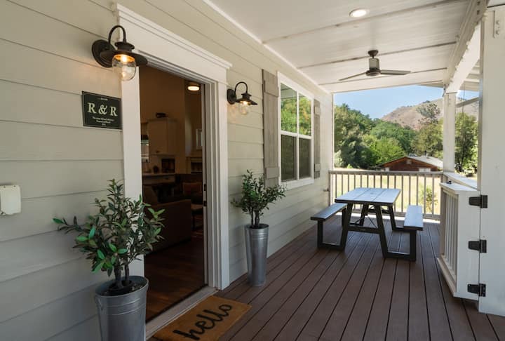 Sequoia R&r Cottage Ev/spa/fireplace/bbq/fire Pit! - Three Rivers, CA