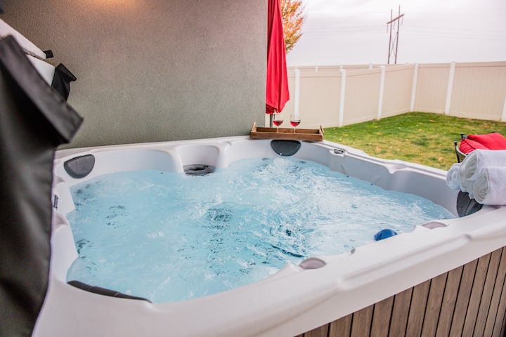 Cozy Oasis: Pool + Games + Spa - Middleton, ID