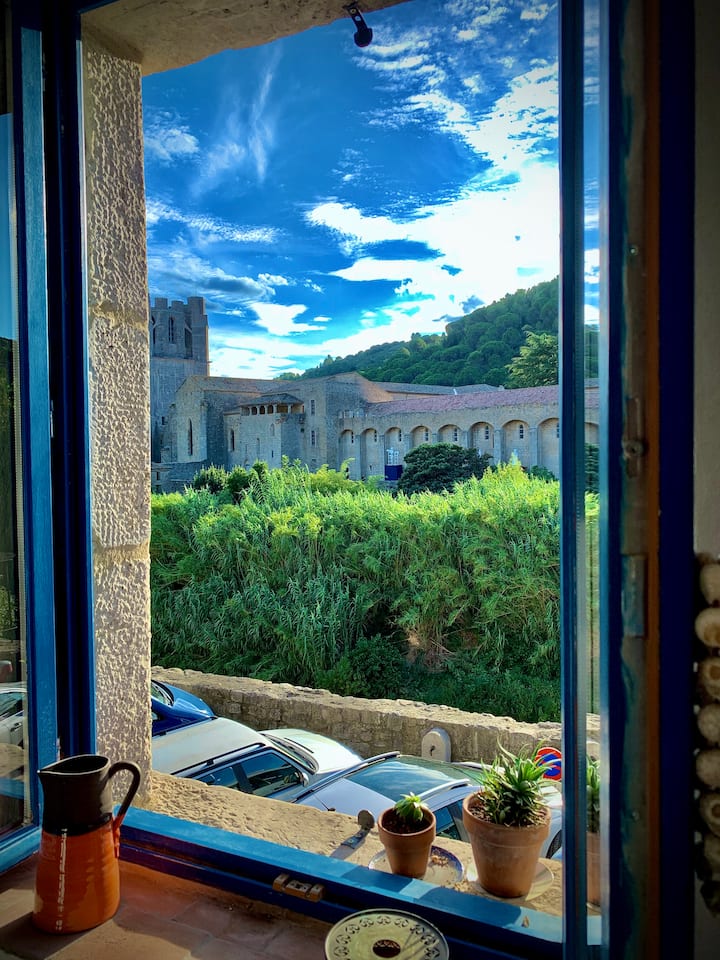 Le Plus Petit Château Au Monde - Lagrasse