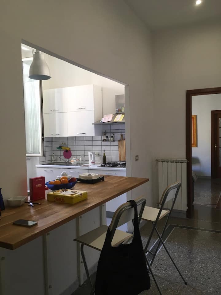 Stazione Garibaldi 100 - Aéroport de Naples - Capodichino (NAP)