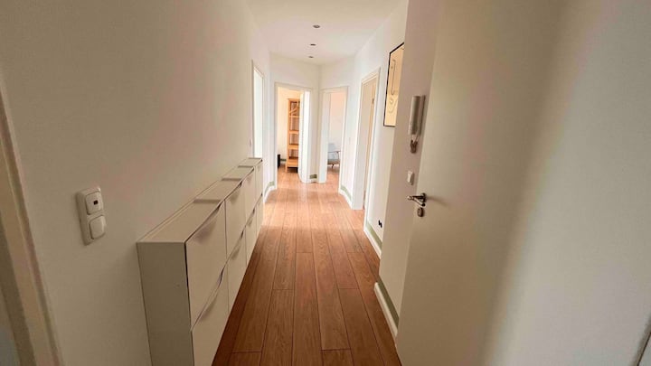 Helle Altbauwohnung Mit Balkon - Paderborn