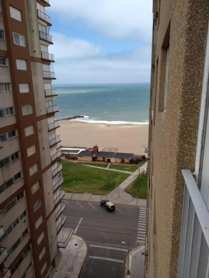 Monoambiente C/vista Al Mar A Metros De La Playa. - Miramar