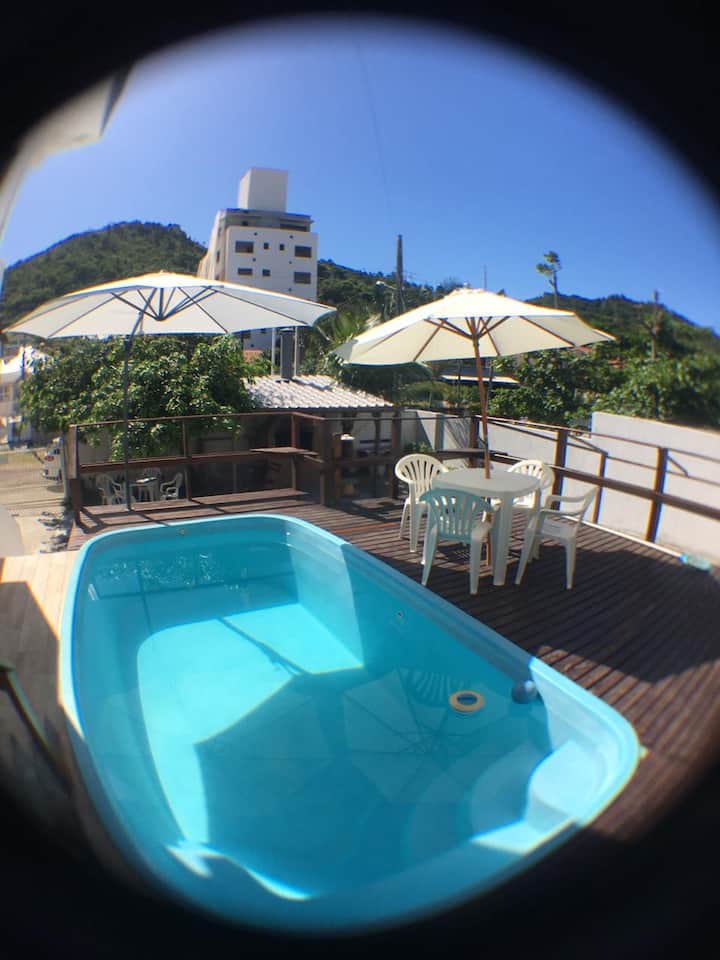 Casa Ampla Com Piscina - Praia De Palmas/gcr - Sc - Governador Celso Ramos