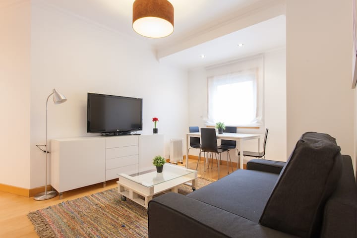 Modern Apartment - Garage - Metro 100m - Elevator - Lisboa