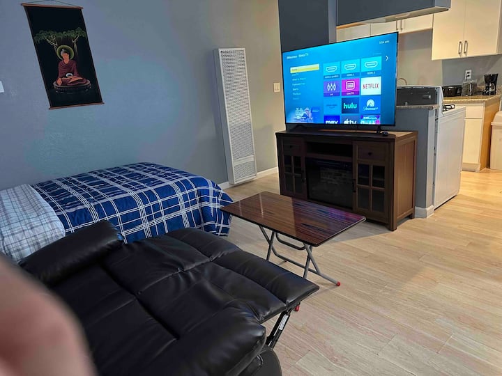 Cozy Privat One Bedroom W/patio- 4 - Stockton, CA