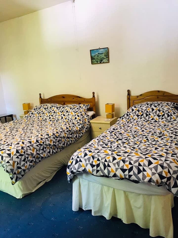 Fell Room -Burnsall ( For A Minimum 3 Sharing) - Grassington