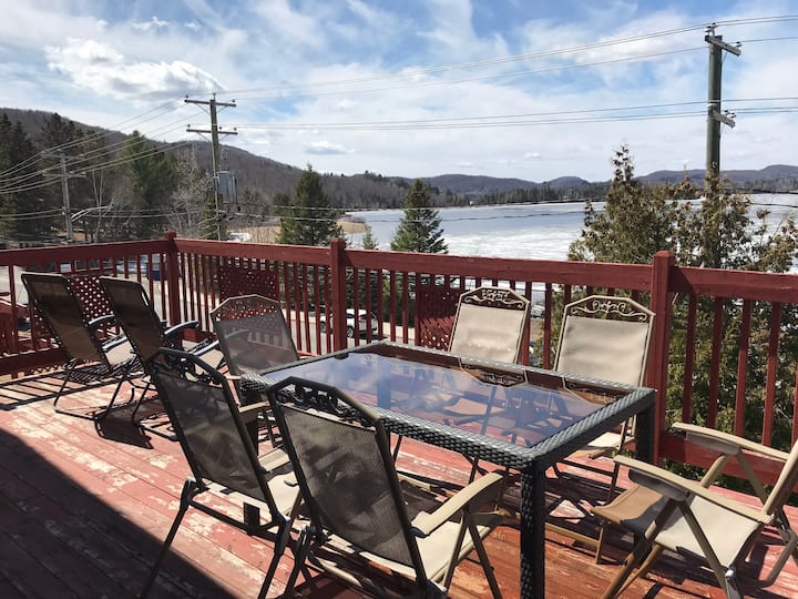 Chalet Avec Vue - Sainte-Agathe-des-Monts