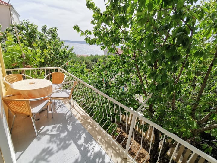 Villa Ruža, 30m By The Beach, No. 5 - Baška Voda