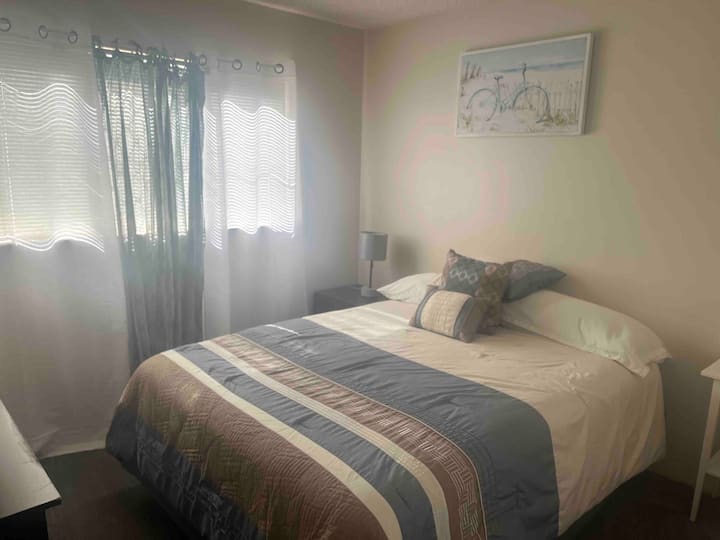 Quiant House In Simi Valley - Simi Valley, CA