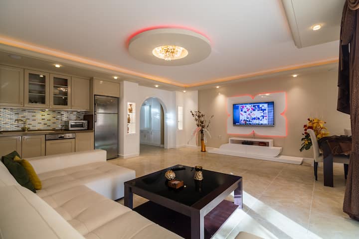 Posh An Luxury Beach Front Appartment For Rent!!! - Mahmutlar