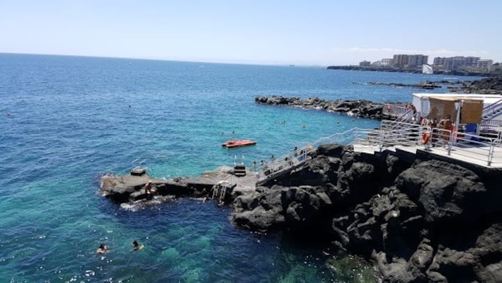 House On The Cliff - Catania