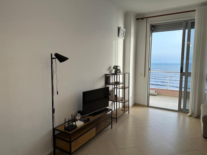 Mira Beach Apartment - Durrës