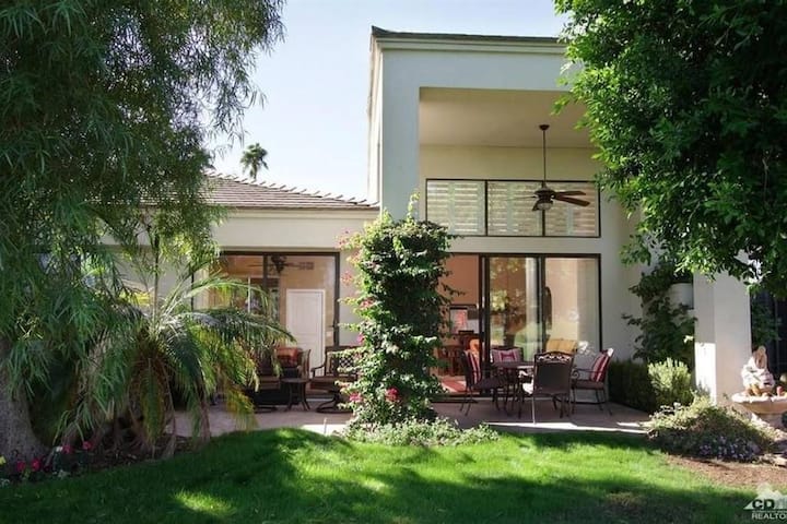 Pga West Golf Course Hideaway In La Quinta - La Quinta, CA