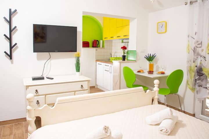 Studio Apartment Ocean View Ariana - Bol