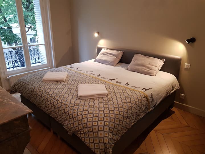Appartement Dans Le 11eme Arrondissement De Paris - Paris
