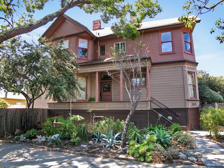 1br In Perfect Berkeley Location -- Patio & Yard! - Berkeley, CA