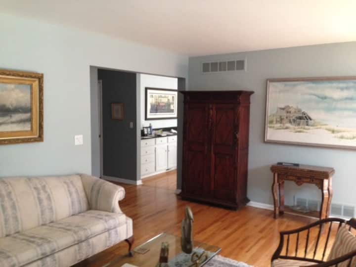 Sunny Boulder Retreat With Gated Backyard & Patio - Boulder, CO