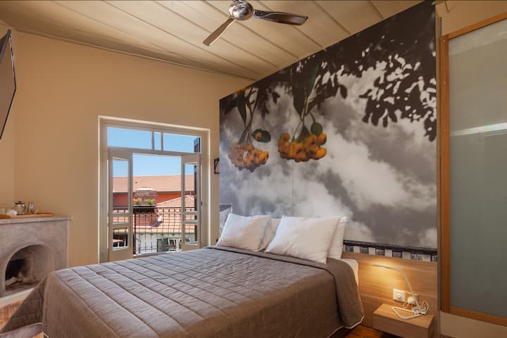 10. Double Room & Balconies In Casa Mespilea - Paphos