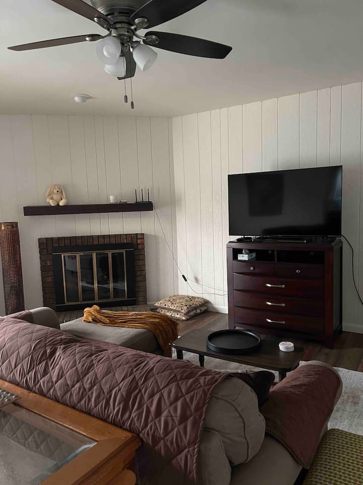 Close To Campus, Downtown Champaign, And More! - Urbana, IL