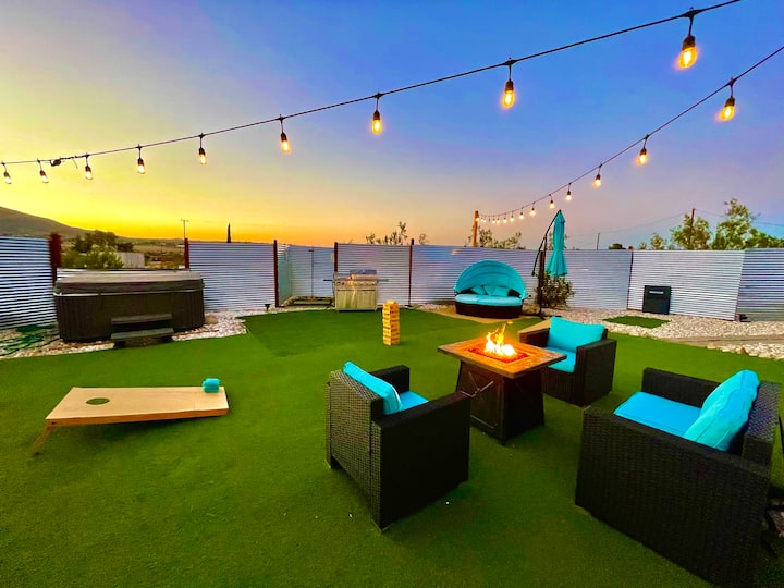 Airstream Oasis In Joshua Tree W/ Spa And Fire Pit - Joshua Tree, CA