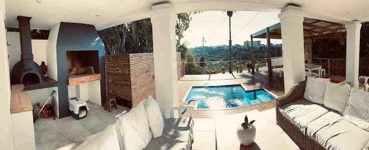 Sunny Family Home With A Resort Feel :) - Port Elizabeth
