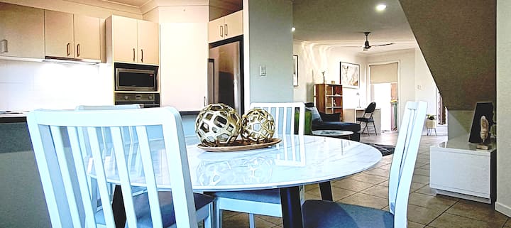 Brassall Place-ipswich Unit46 Entire Home W/ Pool - 伊普斯威奇