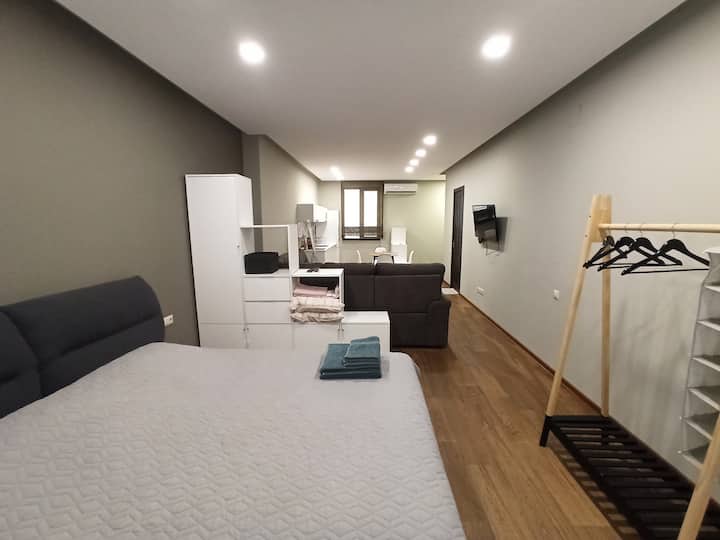 Bs Studio 50 M2 With Balcony - Batumi