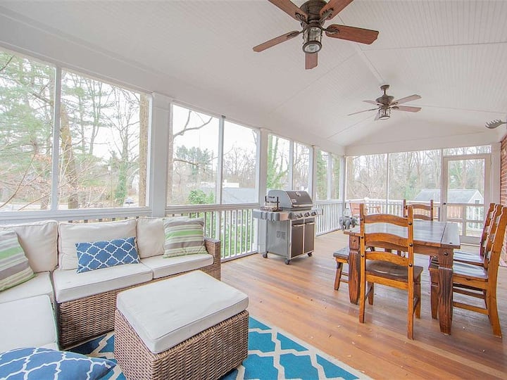Stylish Luxe Smart Home Near Uva And Downtown Mall - Charlottesville, VA