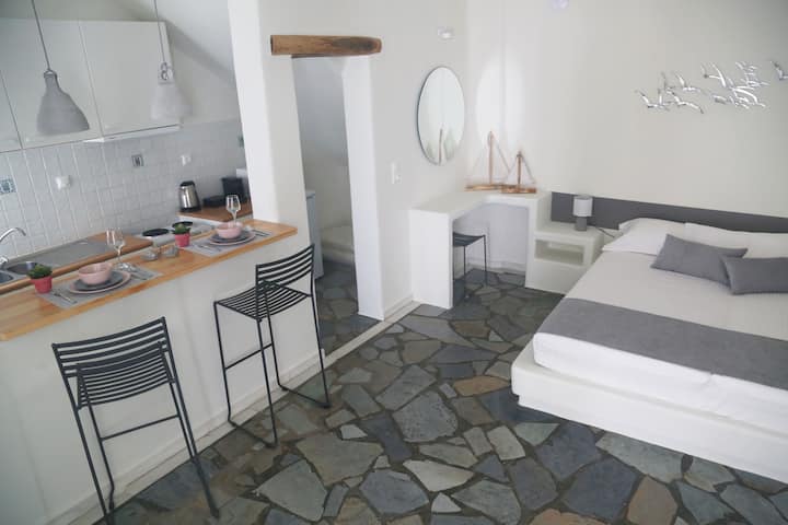 Dafni's Philoxenia "Meliti" - Paros