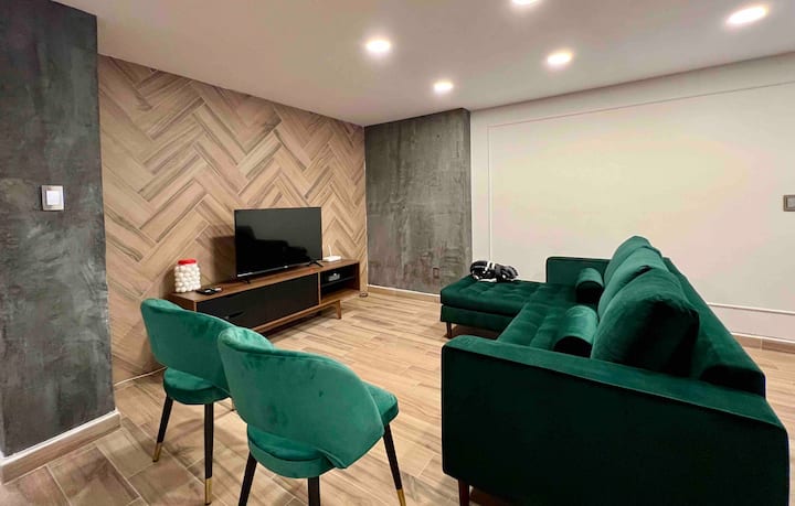 Urban Base For Your Tribe, Epic Shopping & Dining - Mexico City