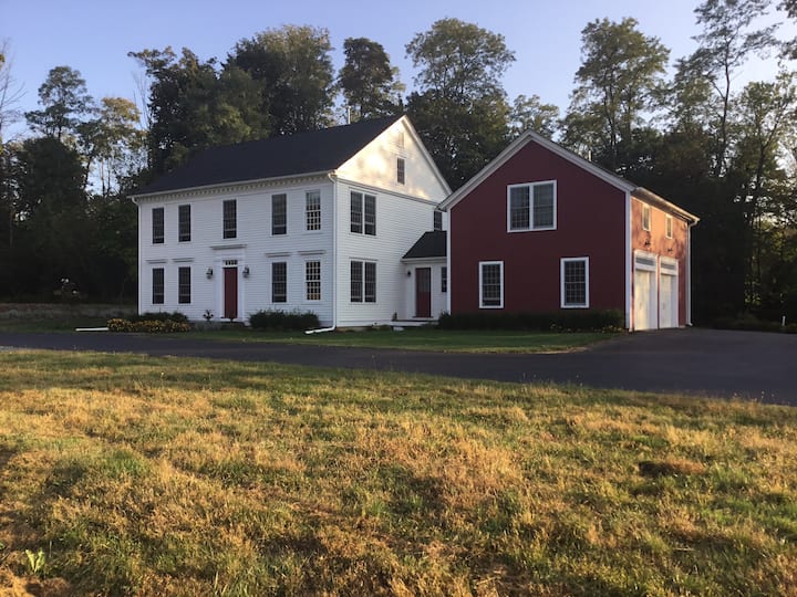 New England Farmhouse & Lavender Farm - Princeton, NJ