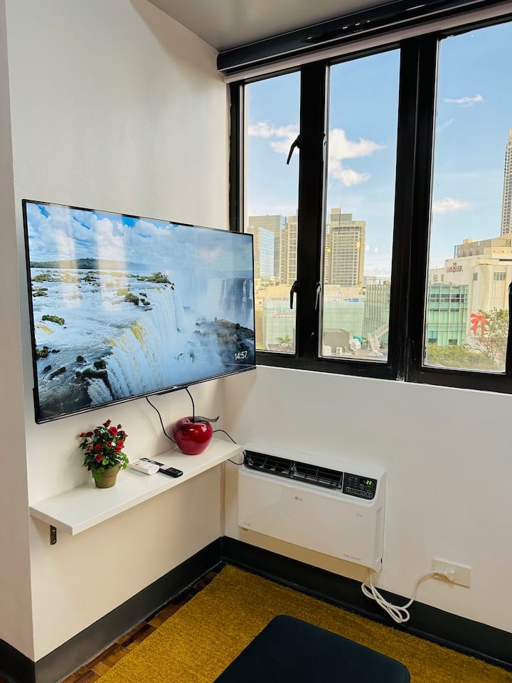 Greenbelt View Oasis With King Bed - Makati