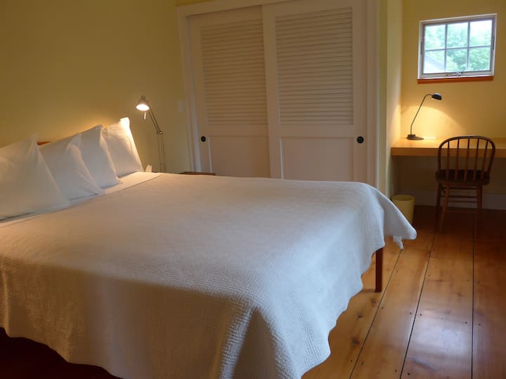 Middlebury Private Suite, Walk To Campus. - Middlebury, VT
