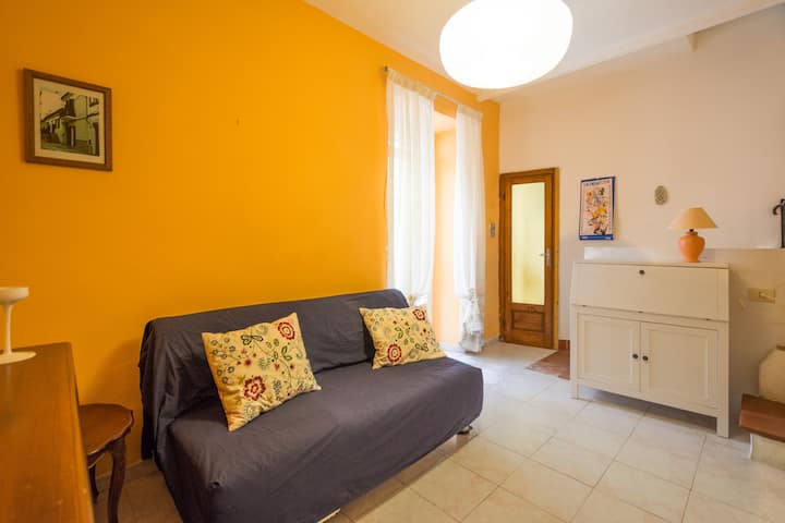 Central One Bedroom Apartment - La Maddalena