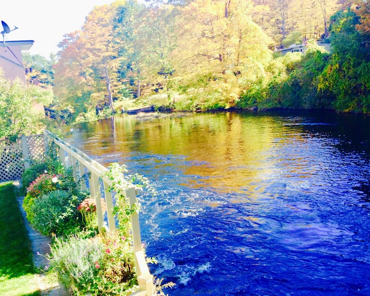 1850 Waterfall Mill-loft Style Chic - Greenfield, NH