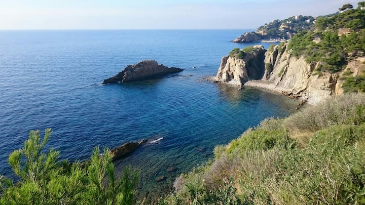Superbe Loft Dans Une Calanque, 30min De Marseille - Plage Ensuès-la-Redonne (la Dugue)