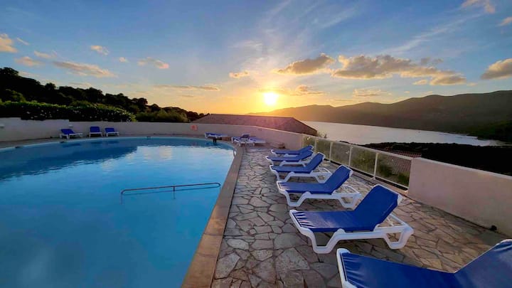 Cosy Alba 3* - T2 Avec Terrasse - Piscine - Clim - Serra-di-Ferro