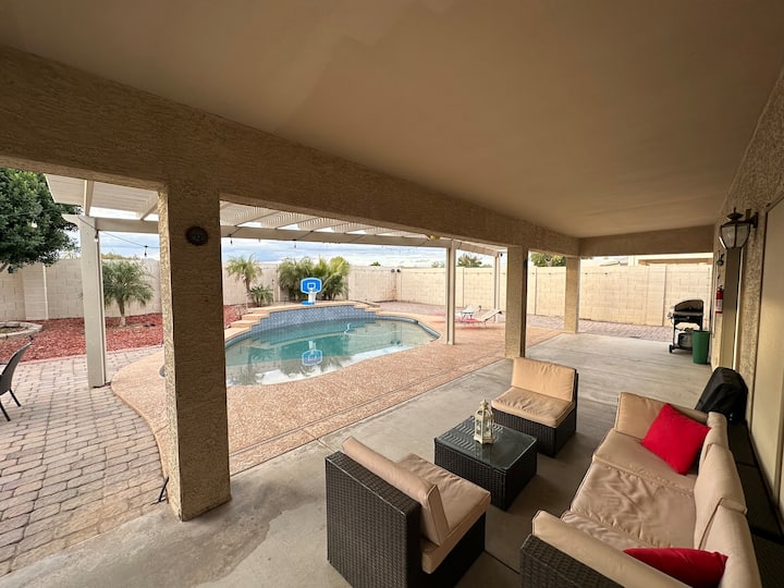 Perfect Palm Valley Getaway - Avondale, AZ