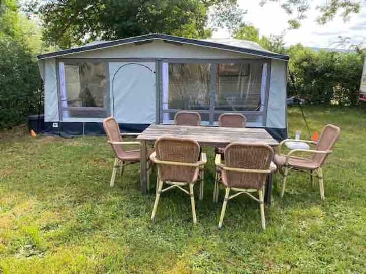 Leuke 5 Persoons Caravan Te Huur - Lapalisse