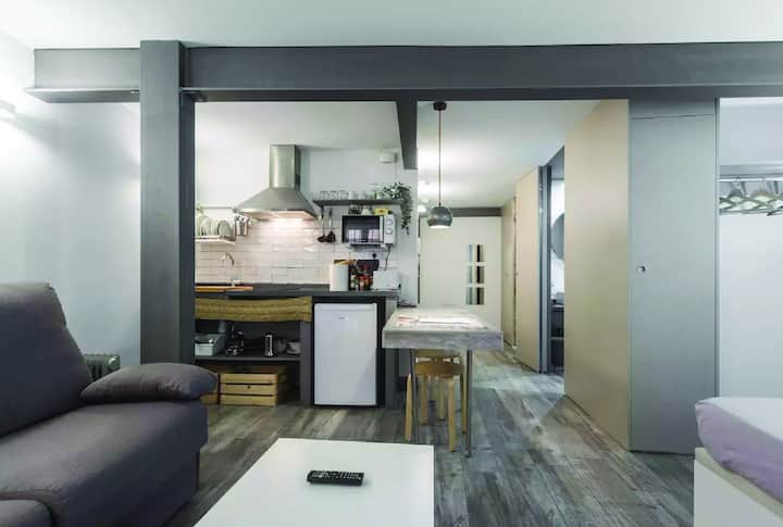 2b Studio Casual-chic Dans Le Centre Historique - Torrent