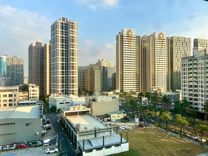 1-4人北歐和風/5分左營高鐵mrt R16/瑞豐夜市/新光三越/漢神巨蛋/蓮池潭/短月租 - 左營區